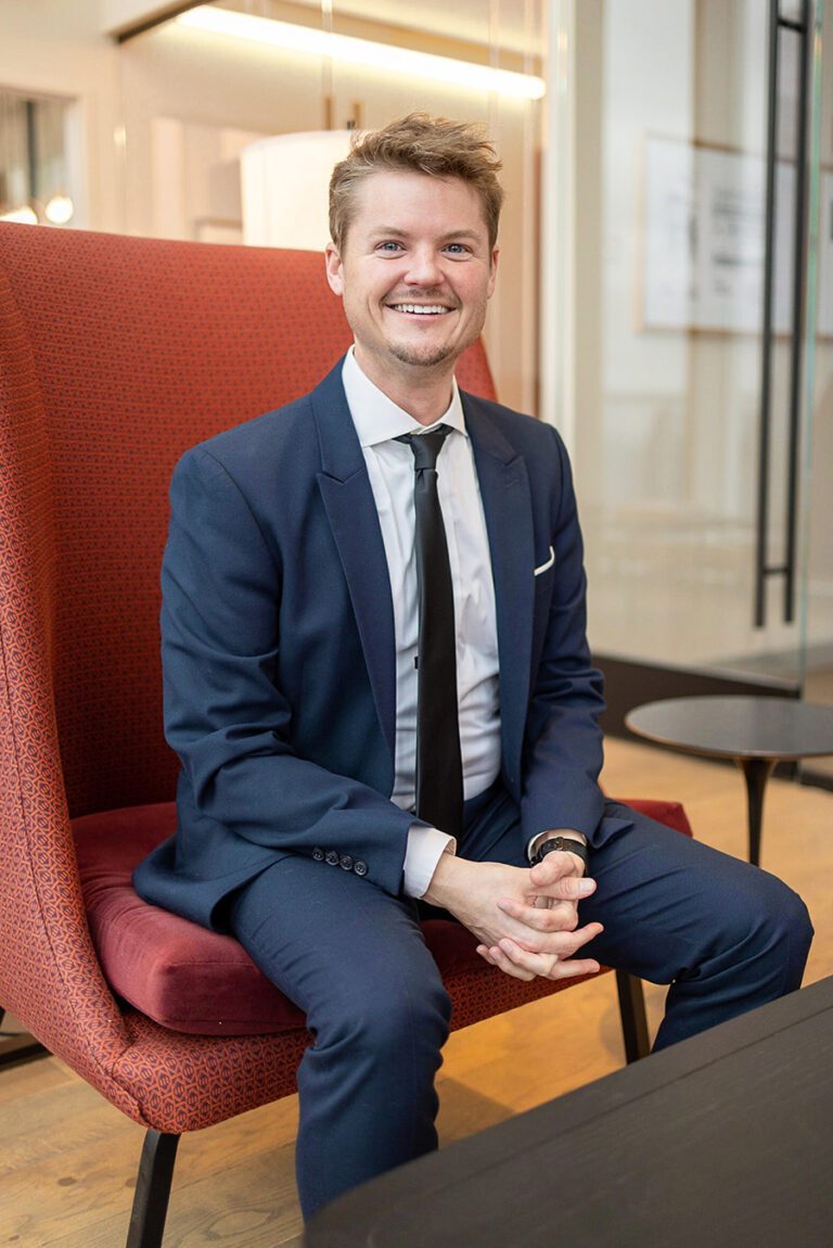 Our Team - Luxury Apartments & Rentals in Chicago | Luxury Living