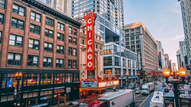 10 Companies Headquartered in Chicago - Luxury Apartments Chicago ...