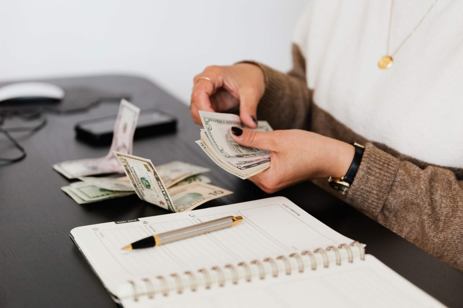 How to Estimate Utility Costs for Your Chicago Apartment - Luxury ...