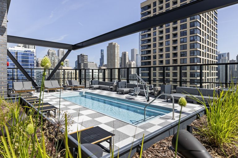 727 West Madison - Luxury Apartments & Rentals in Chicago | Luxury Living